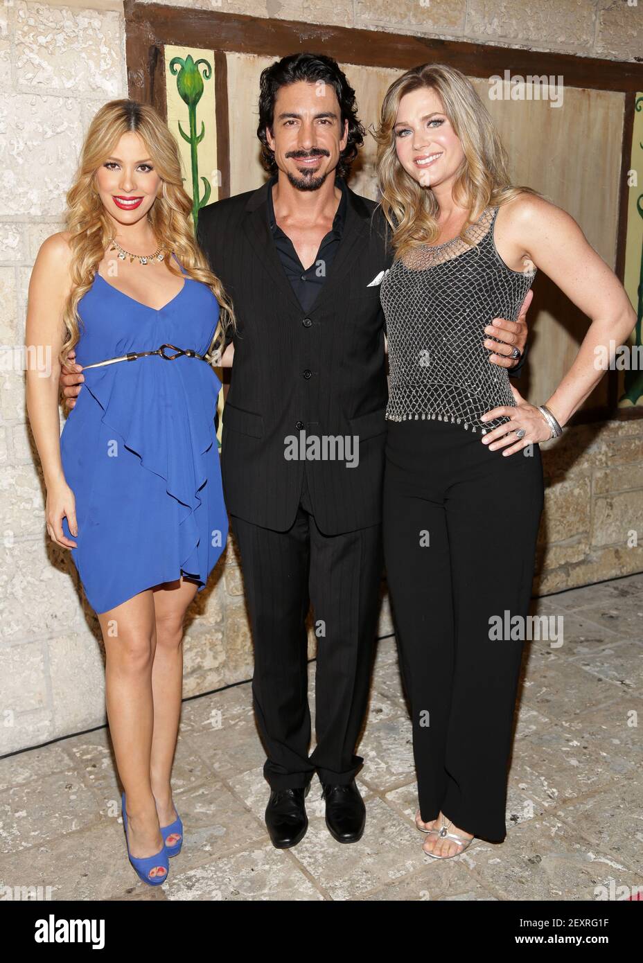 Ricardo Chavez Y Sonya Smith