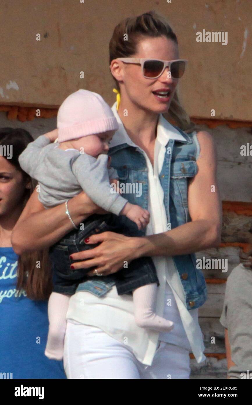 Michelle hunziker and daughter hi-res stock photography and images - Alamy