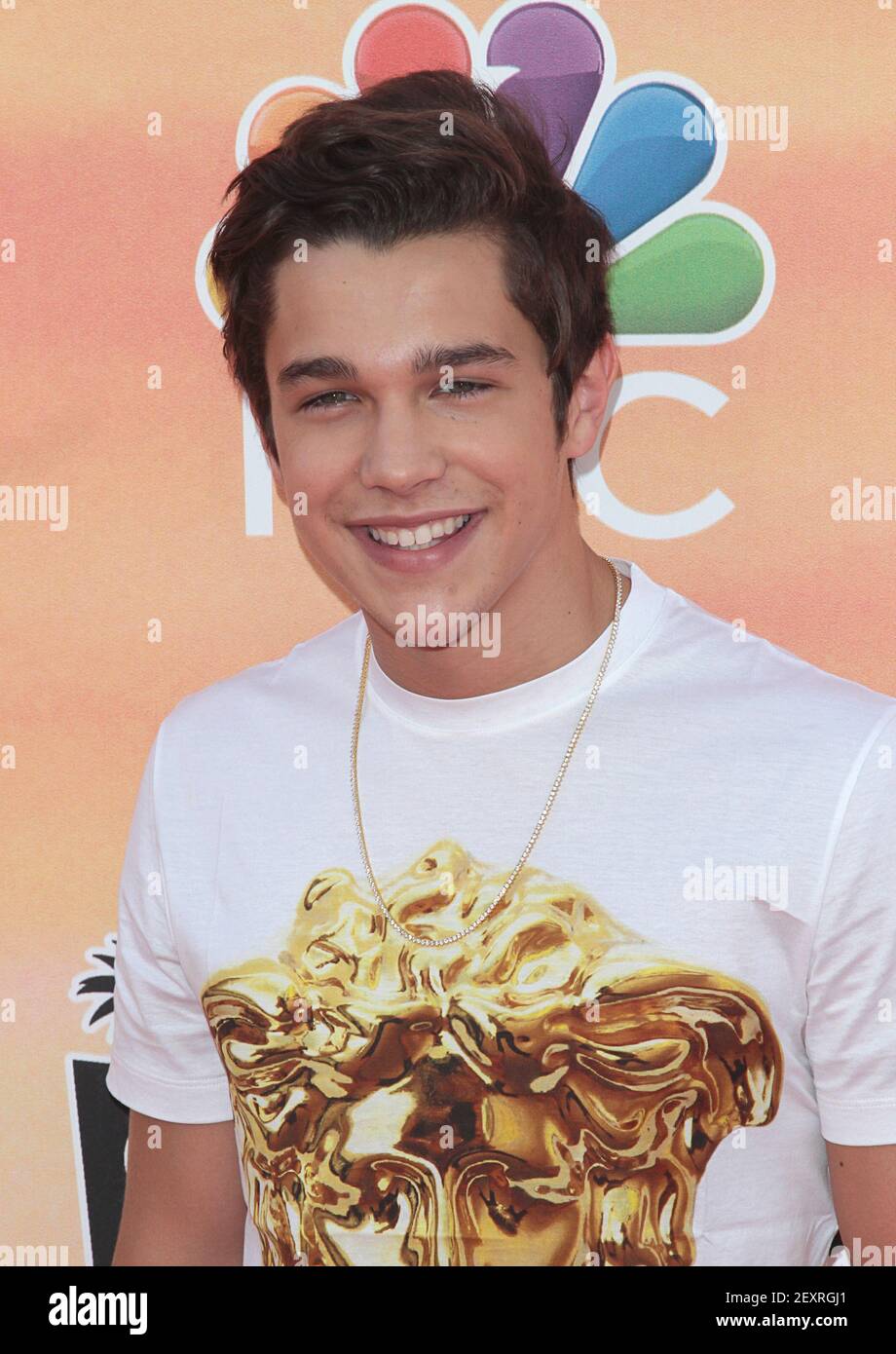 Austin Mahone attends The iHeart Radio Music Awards - Arrivals held at ...