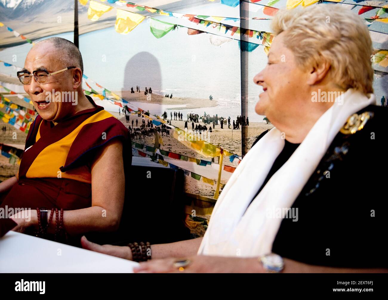 10-5-2014 - SCHIPHOL The Dalai Lama arrives at Schiphol for a three day ...