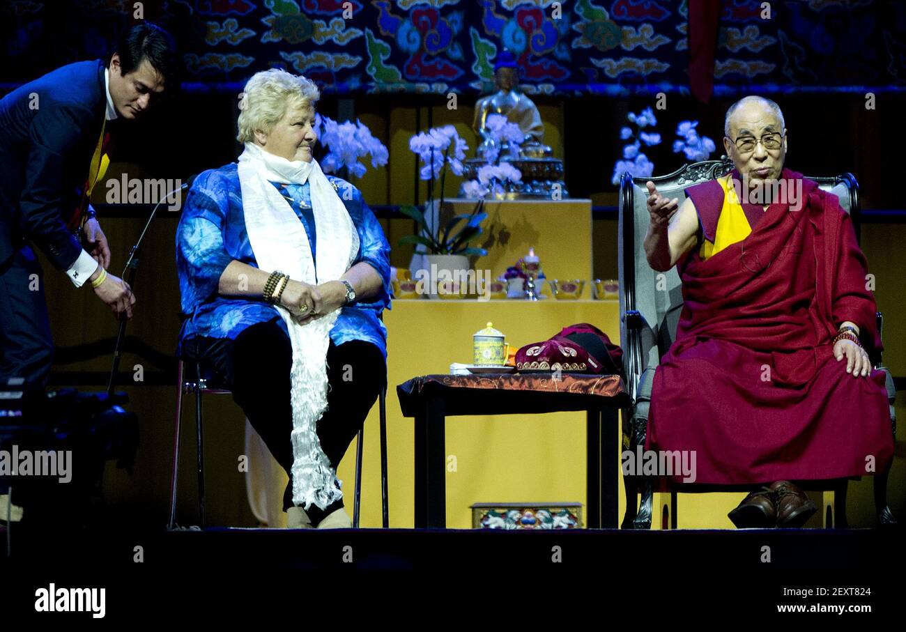 11-5-2014 - ROTTERDAM - The Dalai Lama gives a speech in the Ahoy in ...