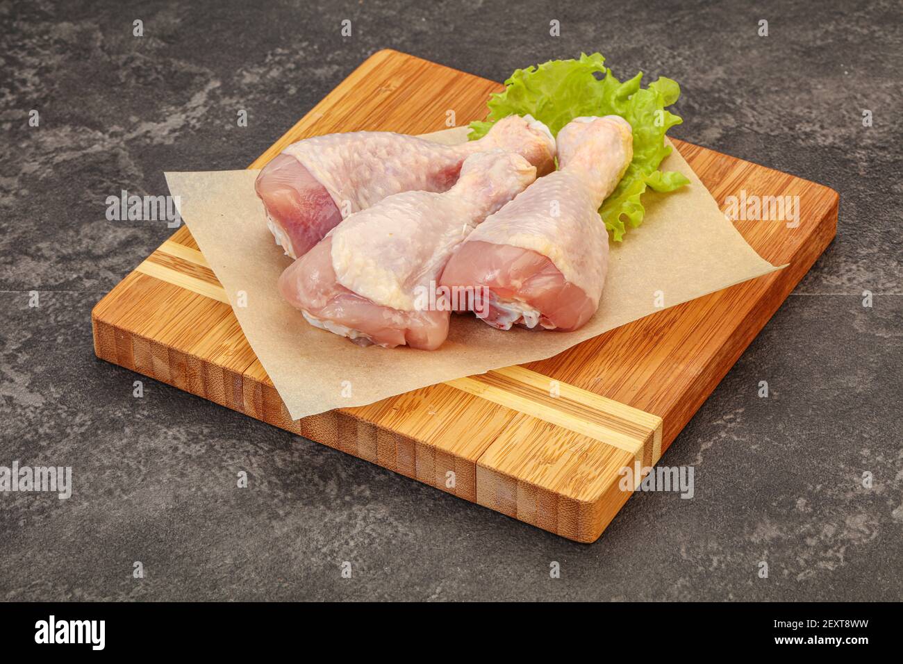 Raw chicken drumsticks ready for cooking Stock Photo - Alamy