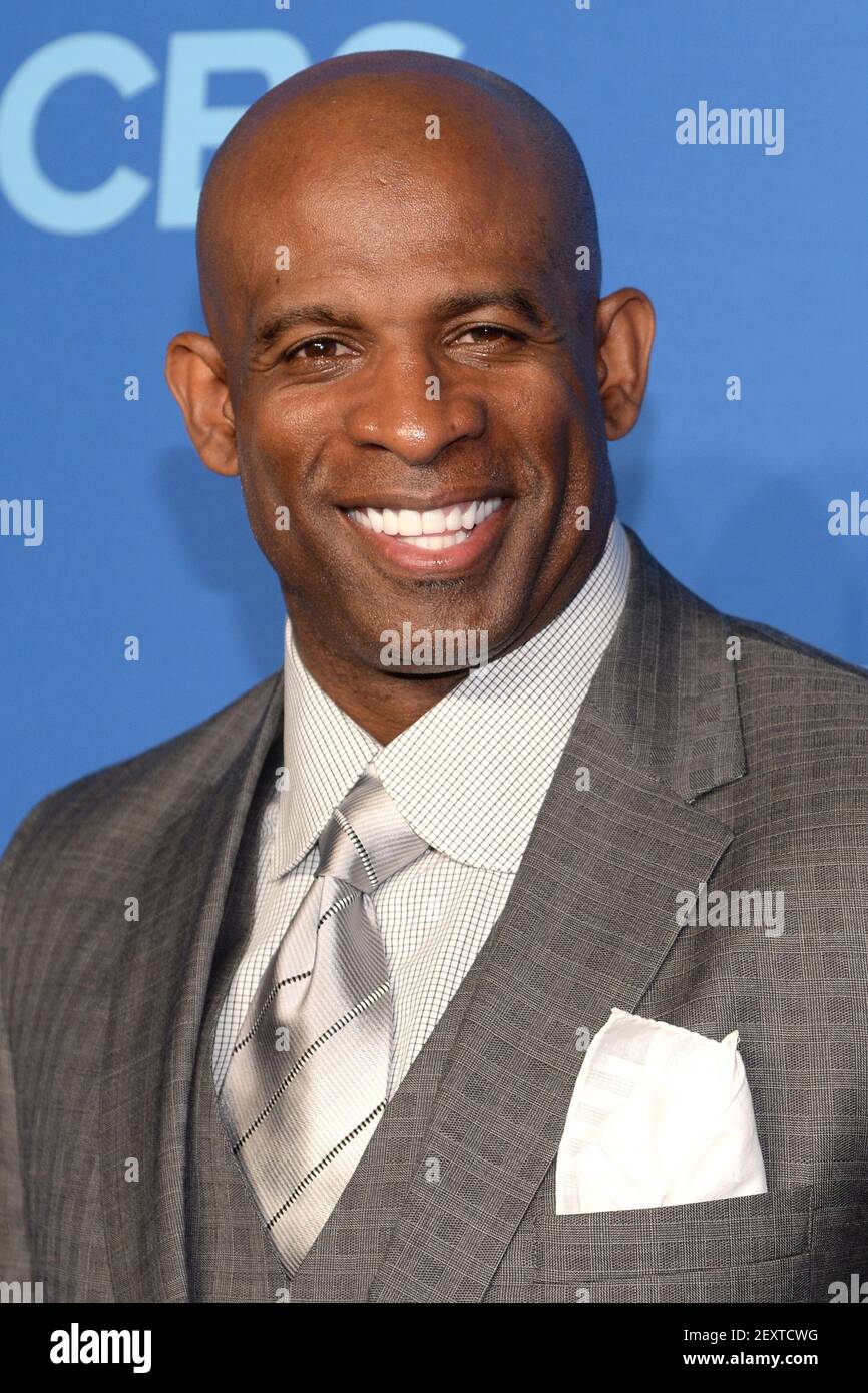 Cbs sports logo hi-res stock photography and images - Alamy