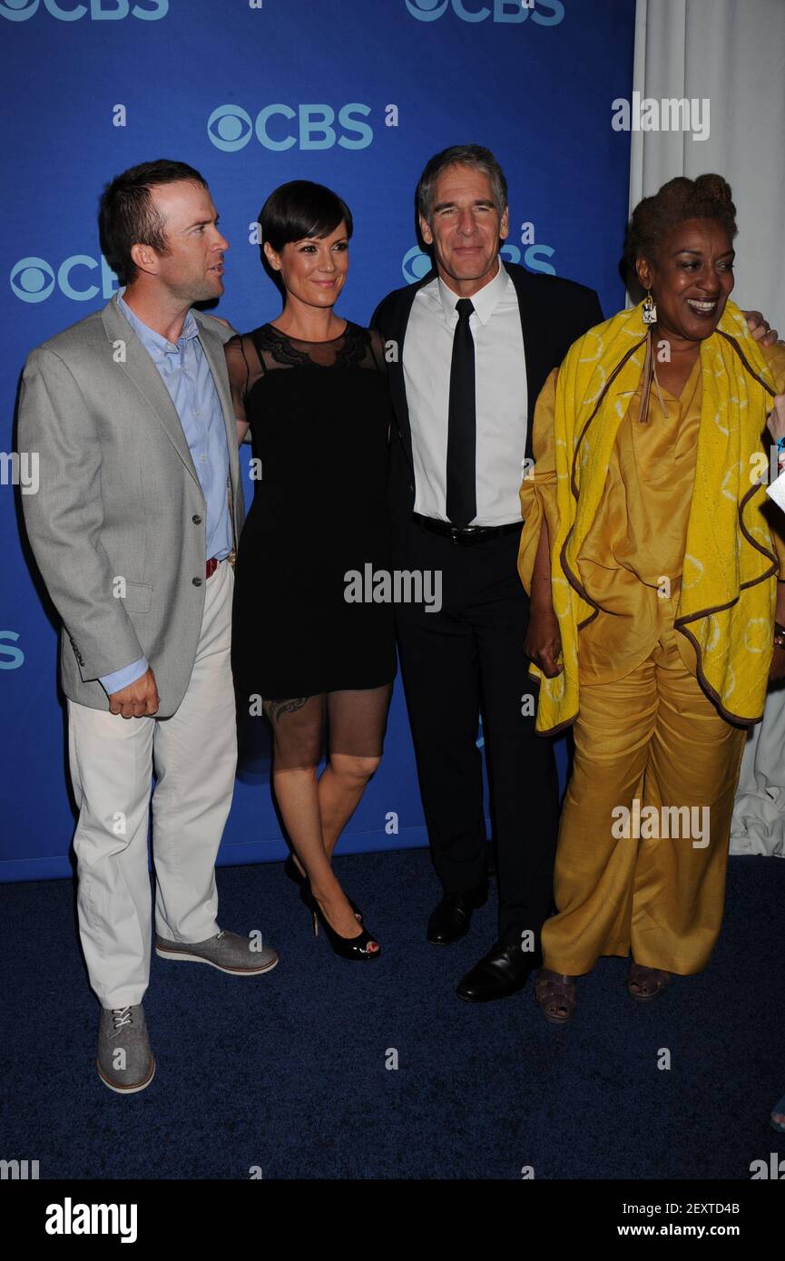 L-R: Lucas Black, Zoe McLellan, Scott Bakula, CCH Pounder attends the ...