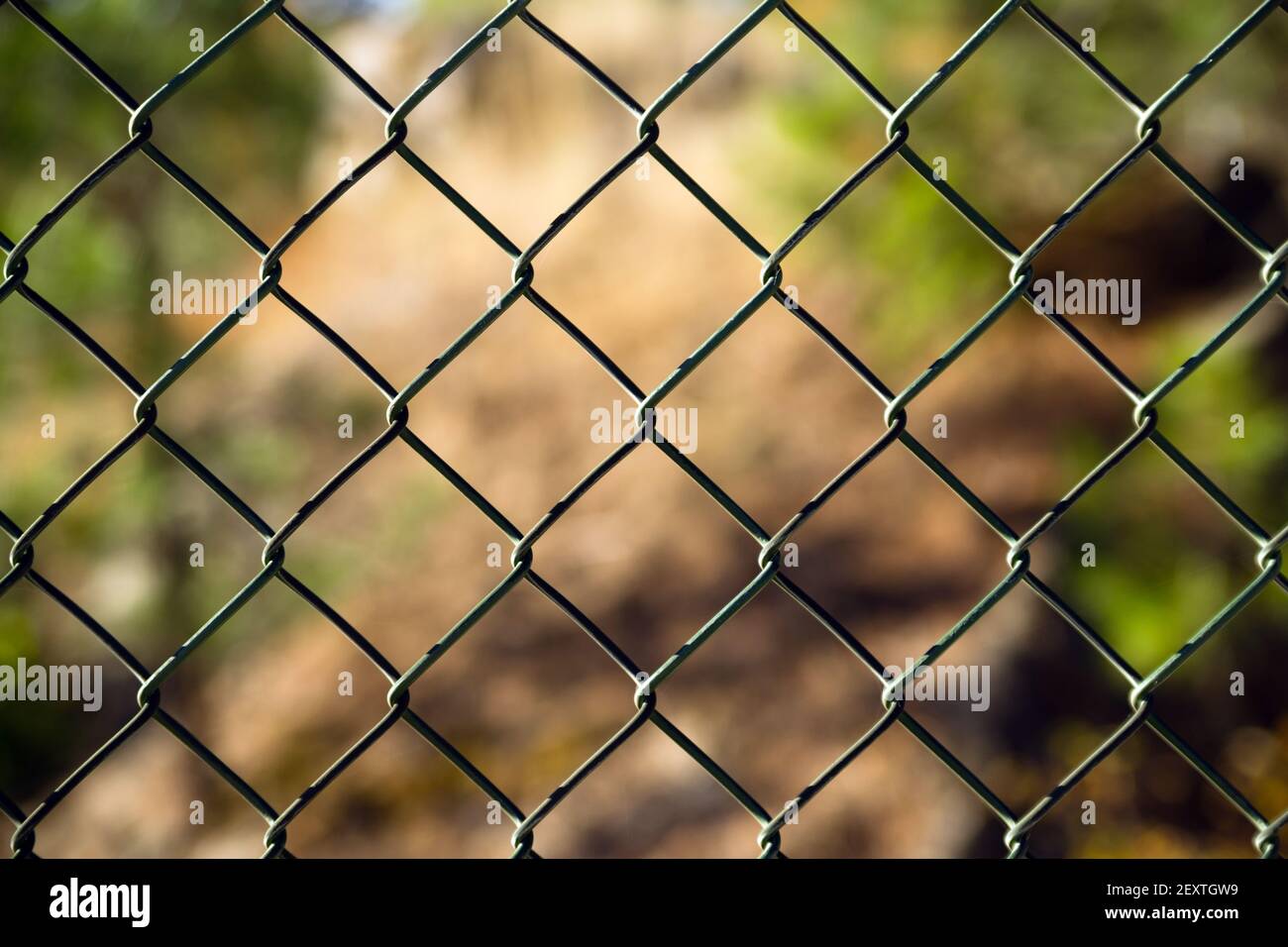 Diamond mesh fence hi-res stock photography and images - Alamy