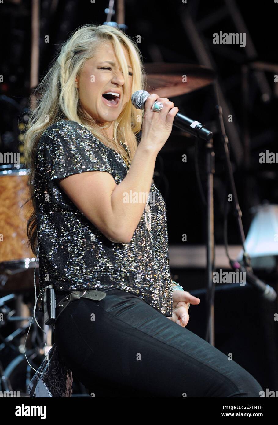 17 May 2014 - Burgettstown, PA - Country music artist LEAH TURNER ...