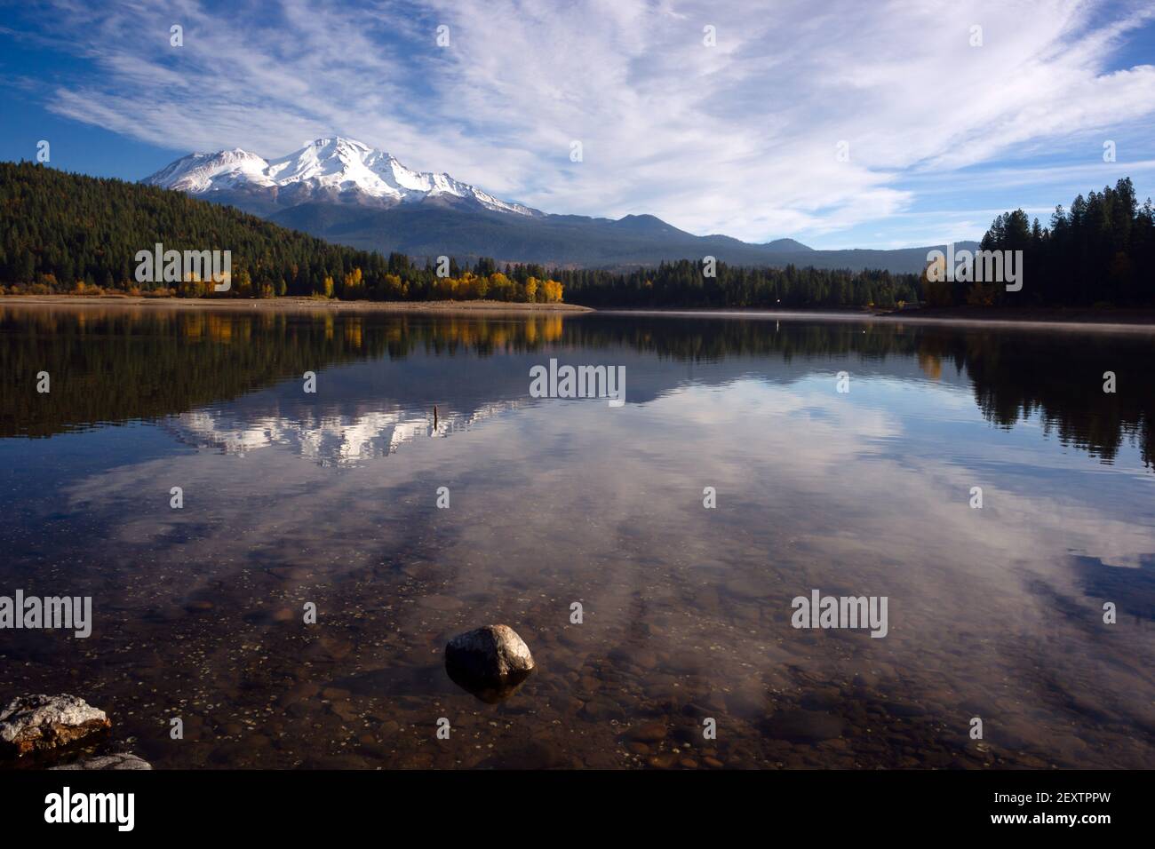Mt Shasta Reflection Mountain Lake Modest Bridge California Recreation ...