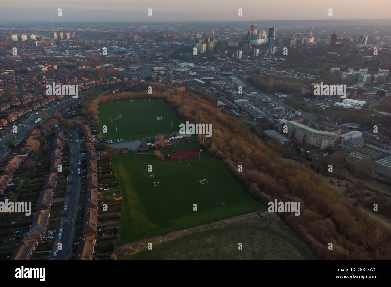 Aerial view of leeds city centre hi-res stock photography and images ...