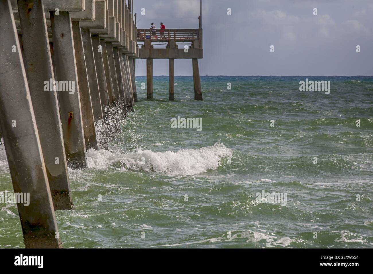 Pillar point pier hi-res stock photography and images - Alamy