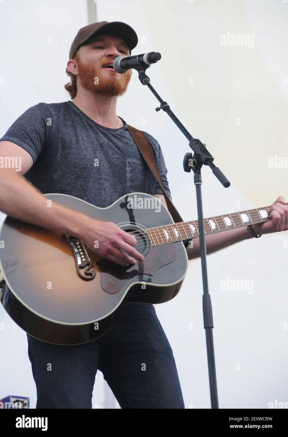 05 June 2014 - Nashville, Tennessee - Eric Paslay. 2014 CMA Music ...