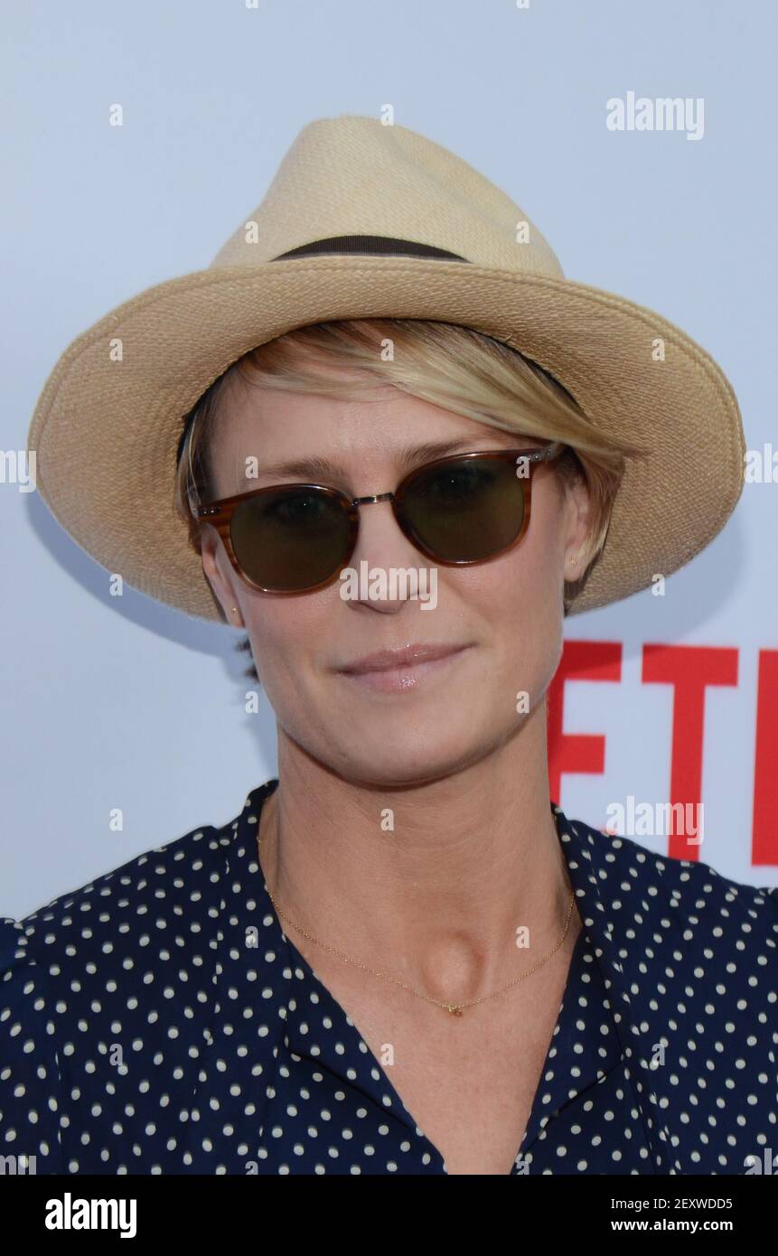 Tonya wright hi-res stock photography and images - Alamy