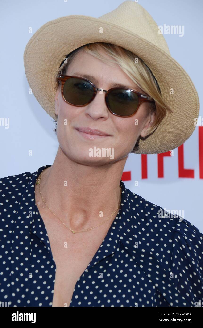 Tonya wright hi-res stock photography and images - Alamy