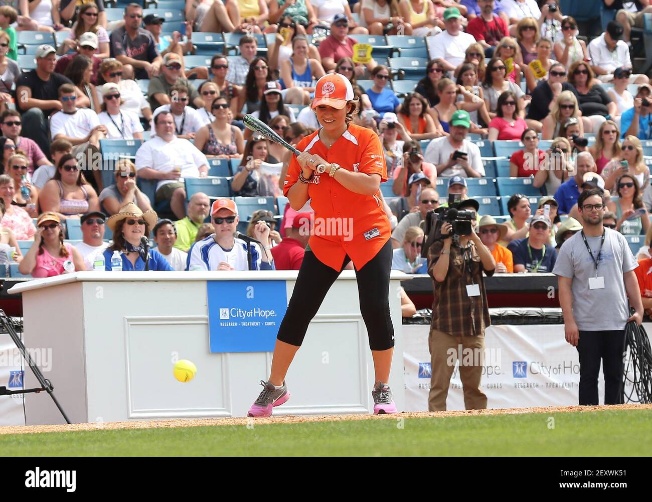 07 June 2014 - Las Vegas, Nevada - Jessie James Decker. 2014 City of ...