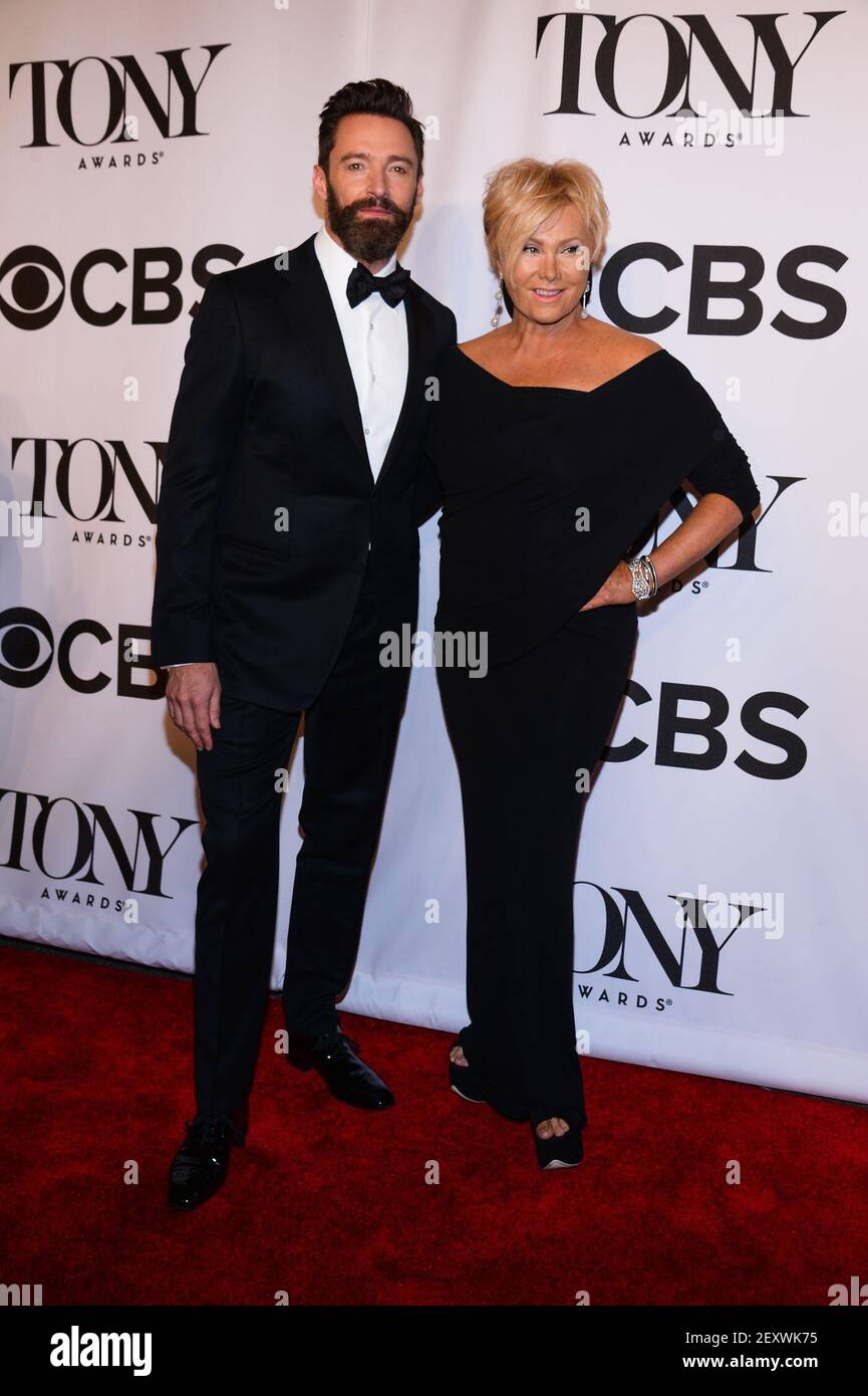 Hugh Jackman and his wife, Deborra-Lee Furness on the red carpet at the ...