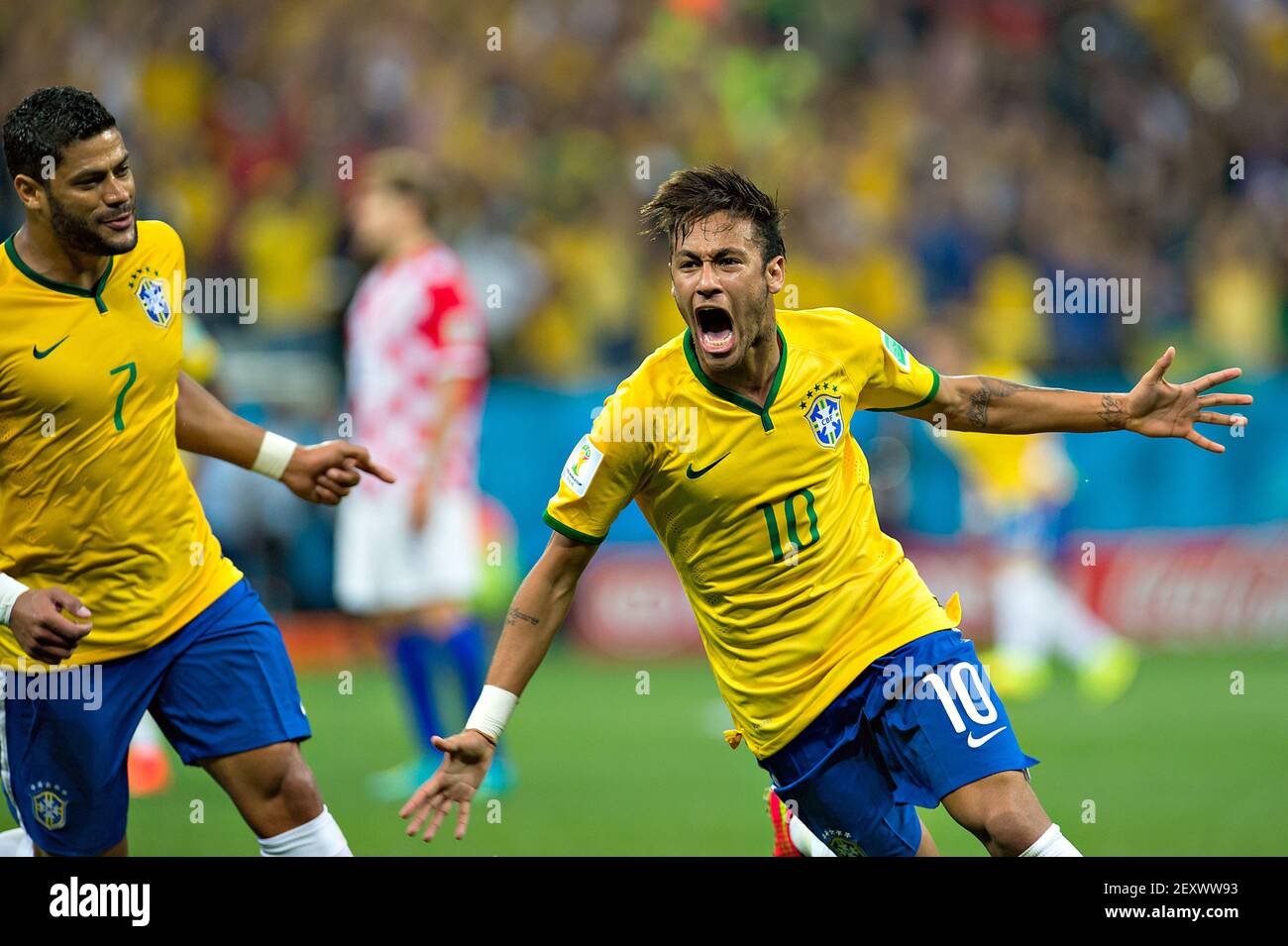 Neymar celebrating brazil hi-res stock photography and images - Alamy