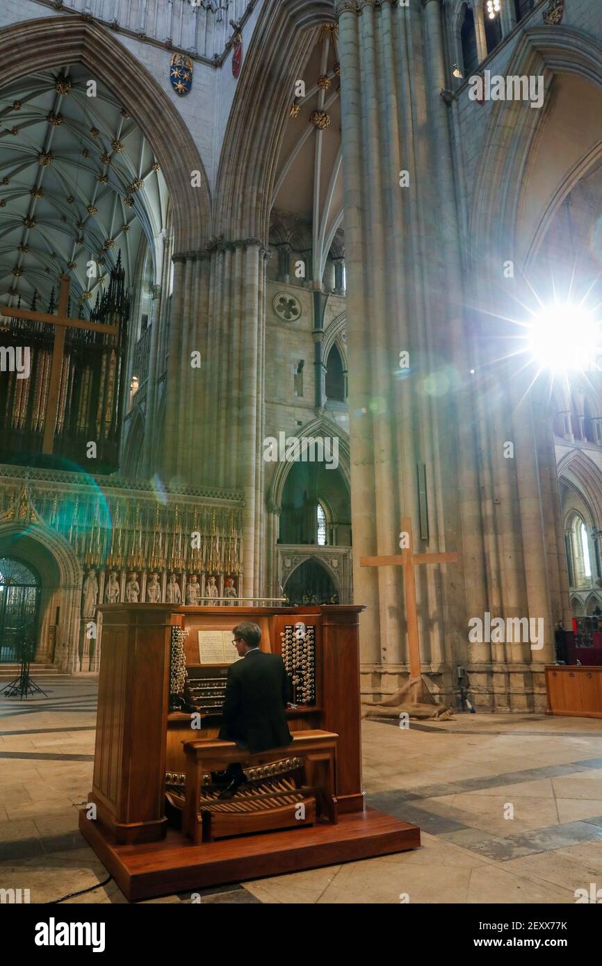 York minsters grand organ hi-res stock photography and images - Alamy