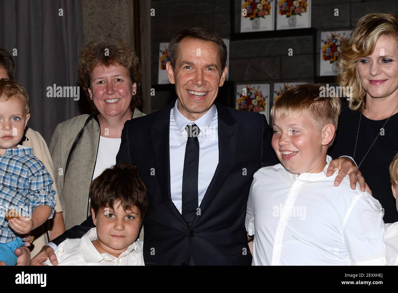 Artist Jeff Koons poses with members of his family as they attend Jeff ...