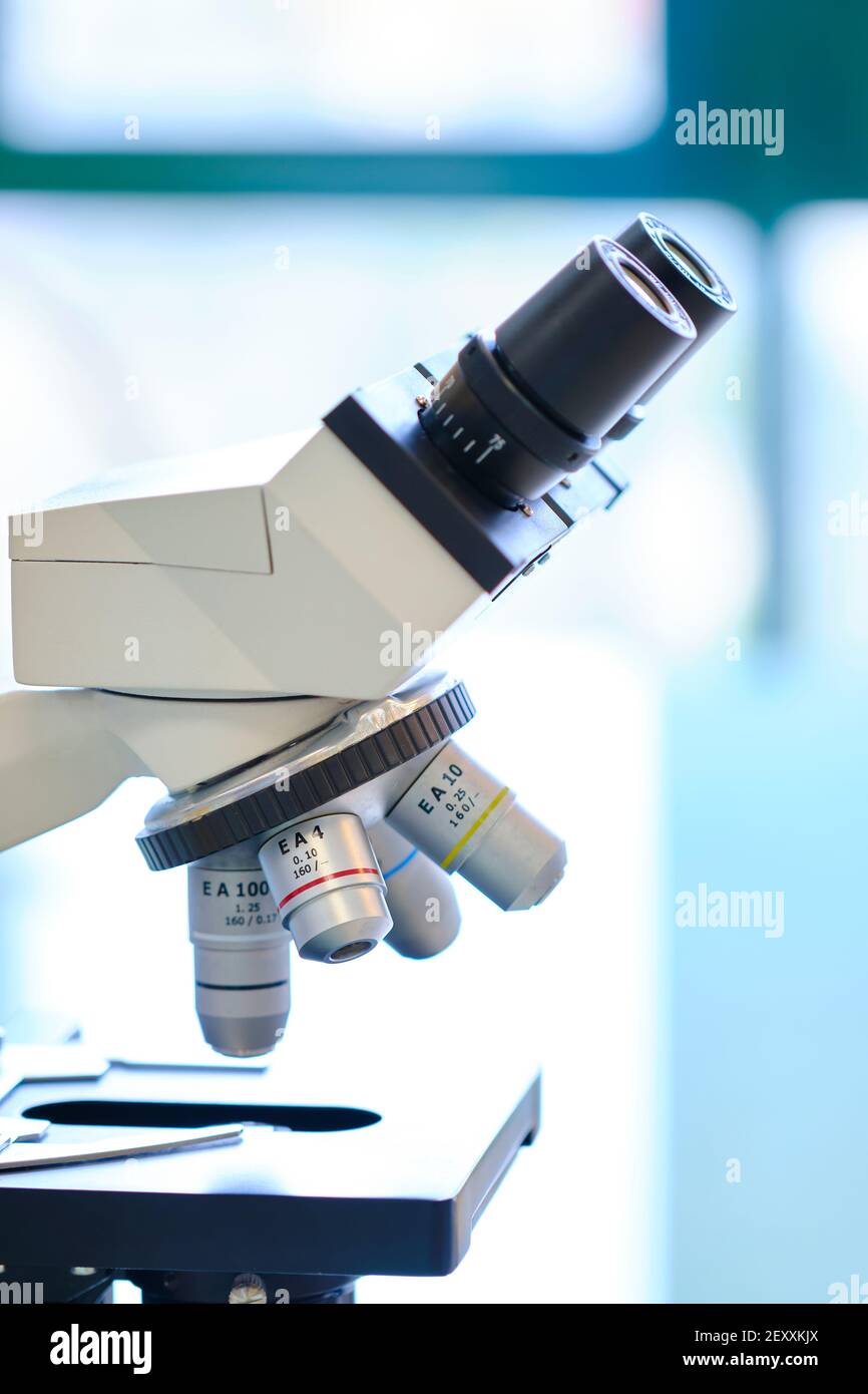Microscope scientific tool hi-res stock photography and images - Alamy