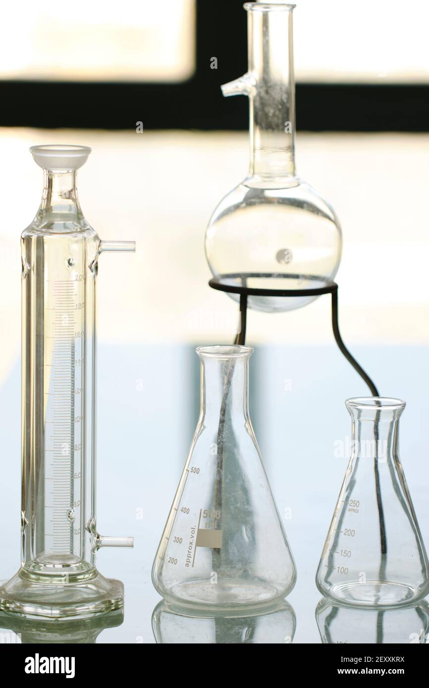 Scientific objects hi-res stock photography and images - Alamy