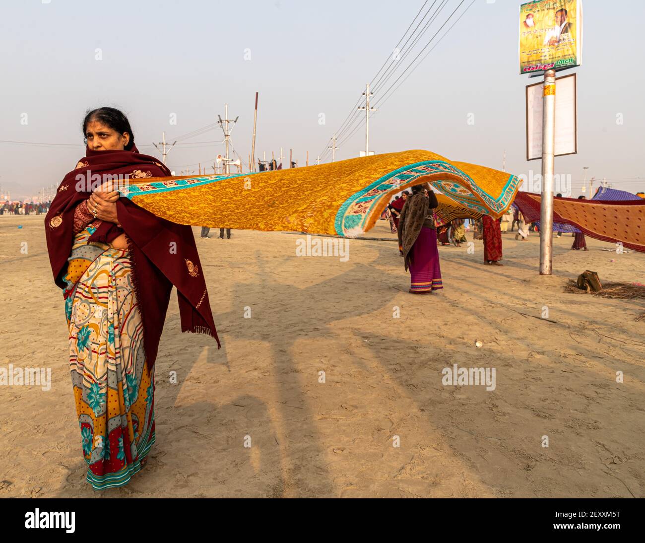 Indian sari drying hi-res stock photography and images - Alamy