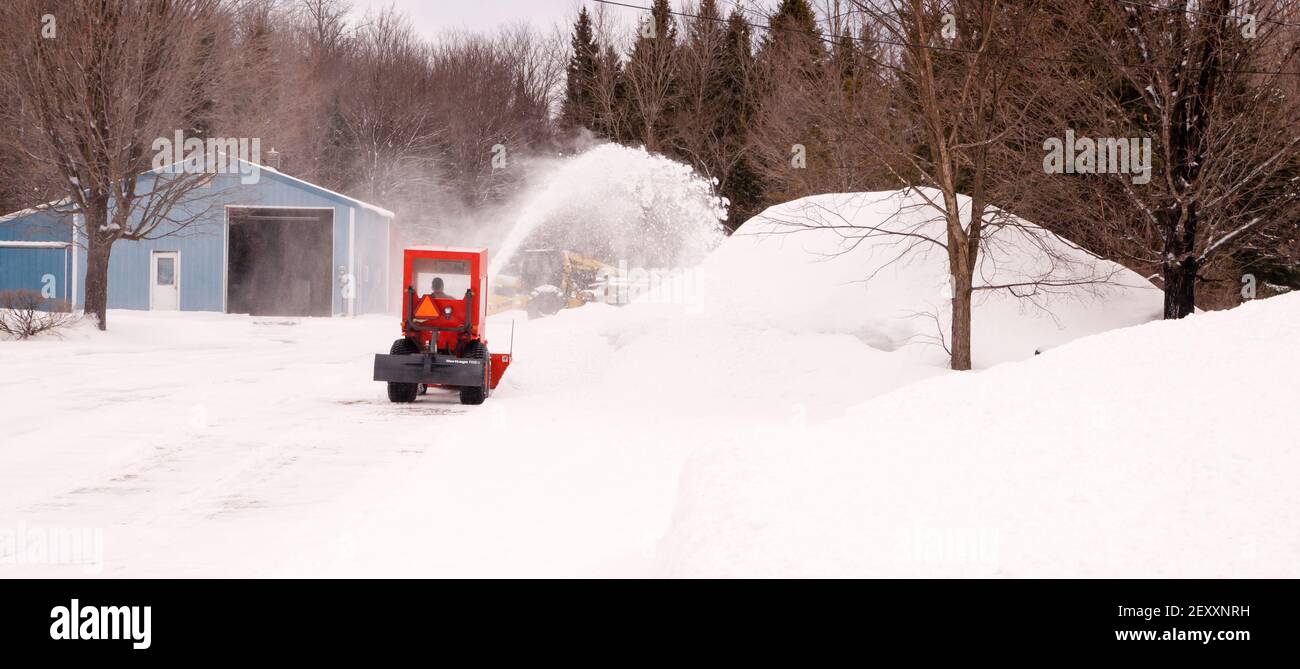 Snow works hi-res stock photography and images - Alamy