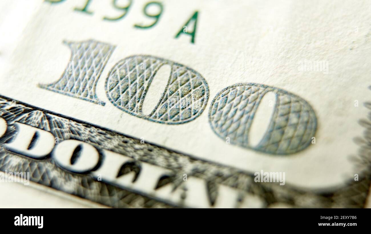 Macro close up of the US 100 dollar bill Stock Photo - Alamy