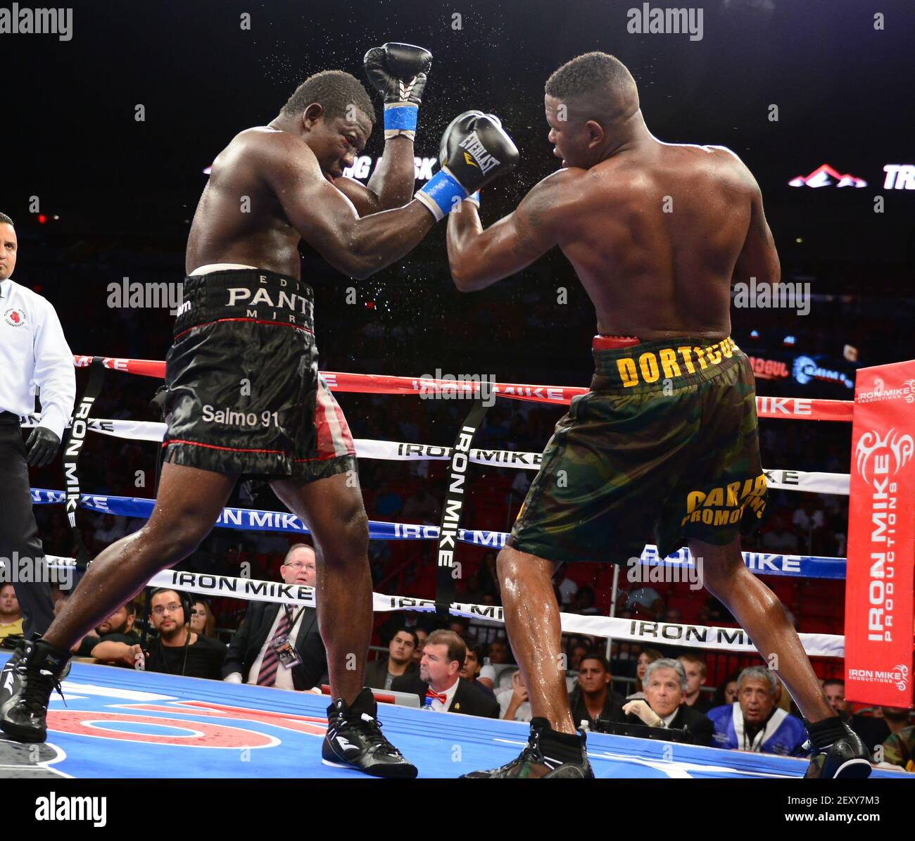 Edison Miranda (R) and Yuniel Dorticos (L) in action during their ...