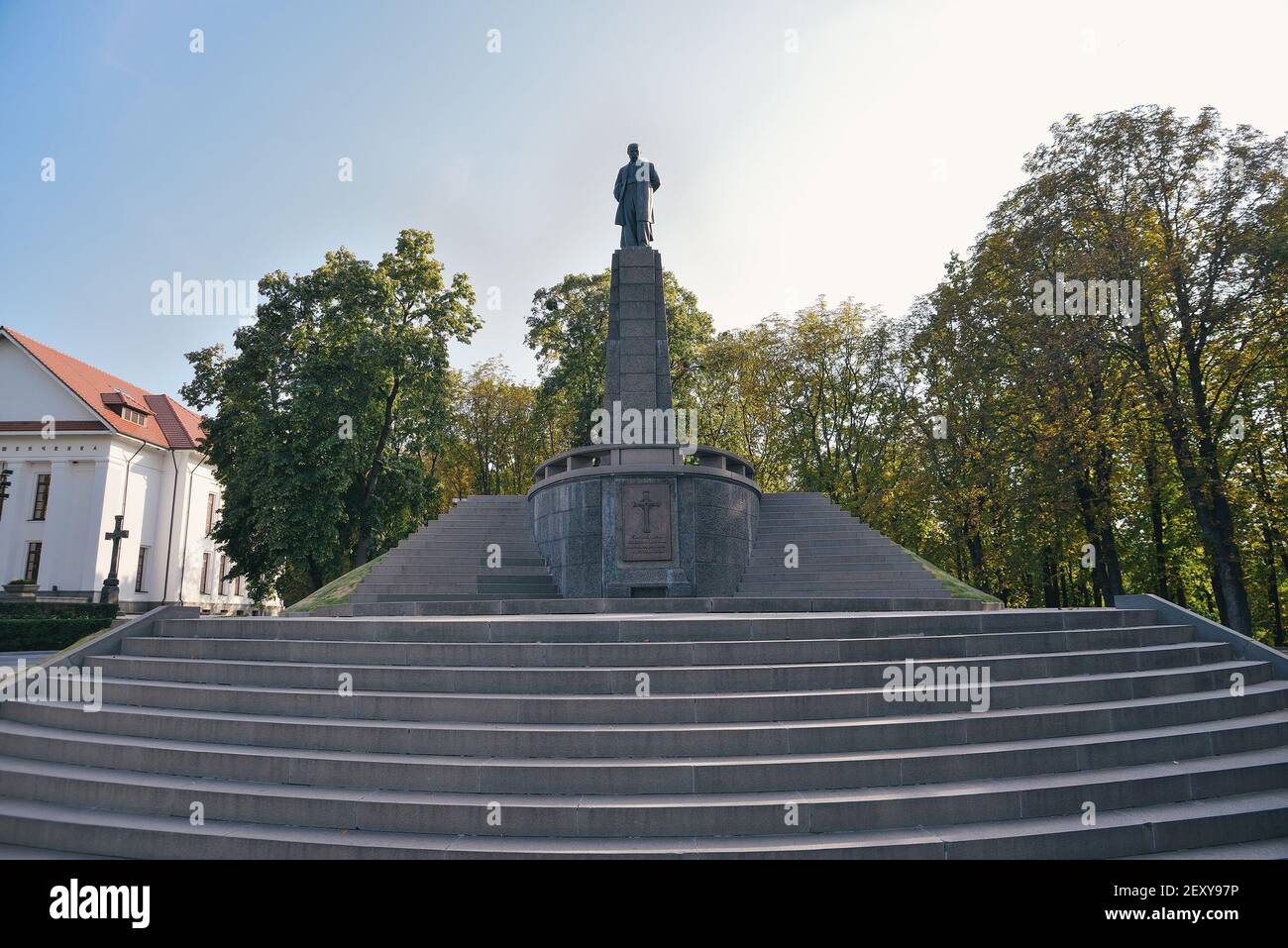 Sculpture monument shevchenko hi-res stock photography and images - Alamy