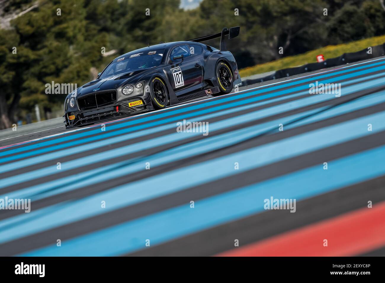 Paul bentley hi-res stock photography and images - Alamy