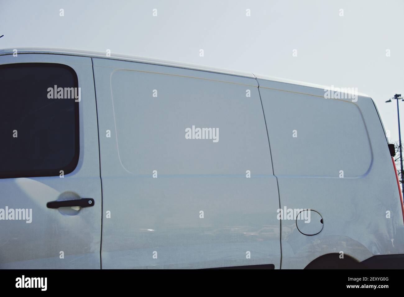 Empty side hi-res stock photography and images - Alamy