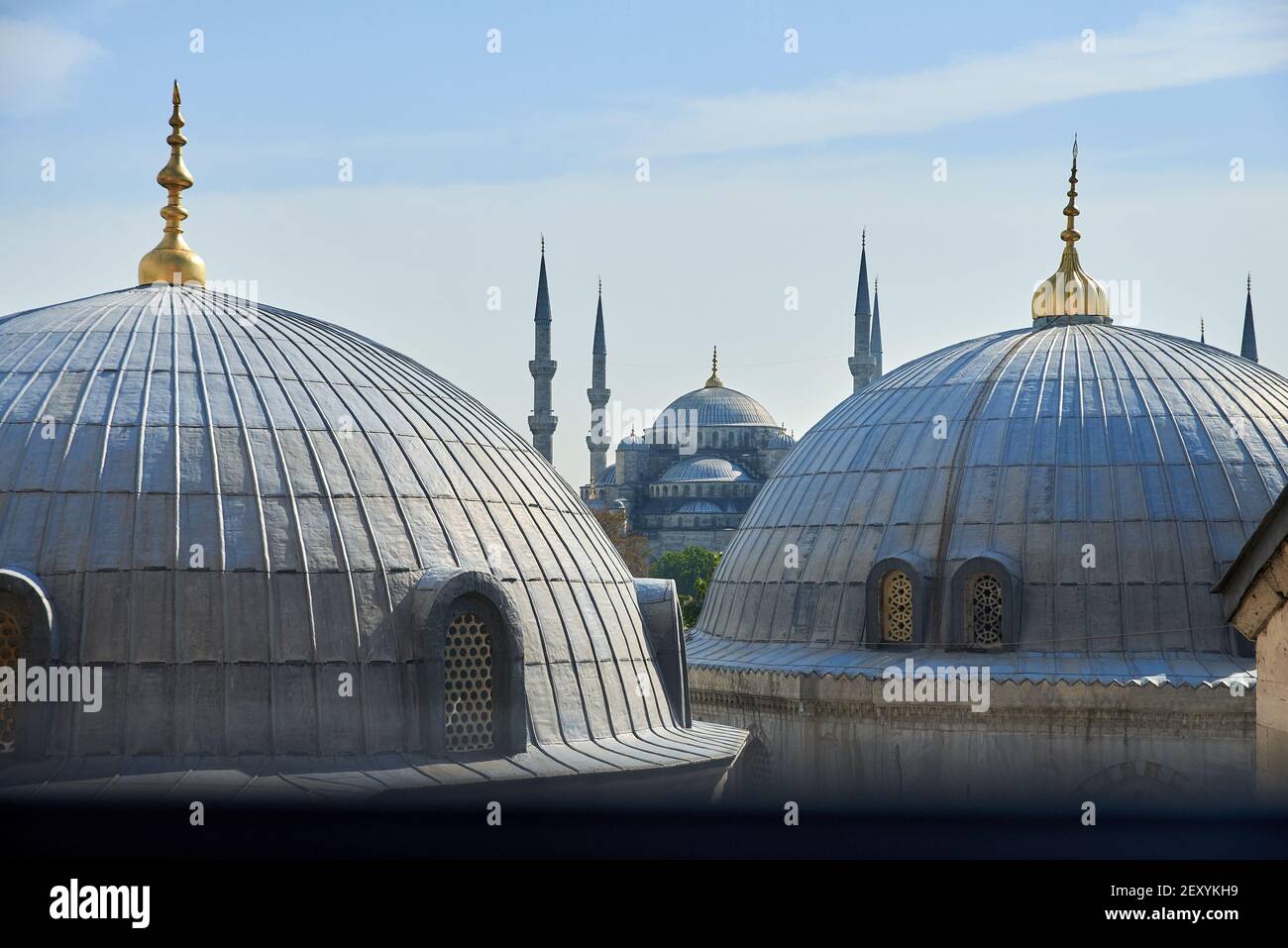 Top view of mosque hi-res stock photography and images - Alamy