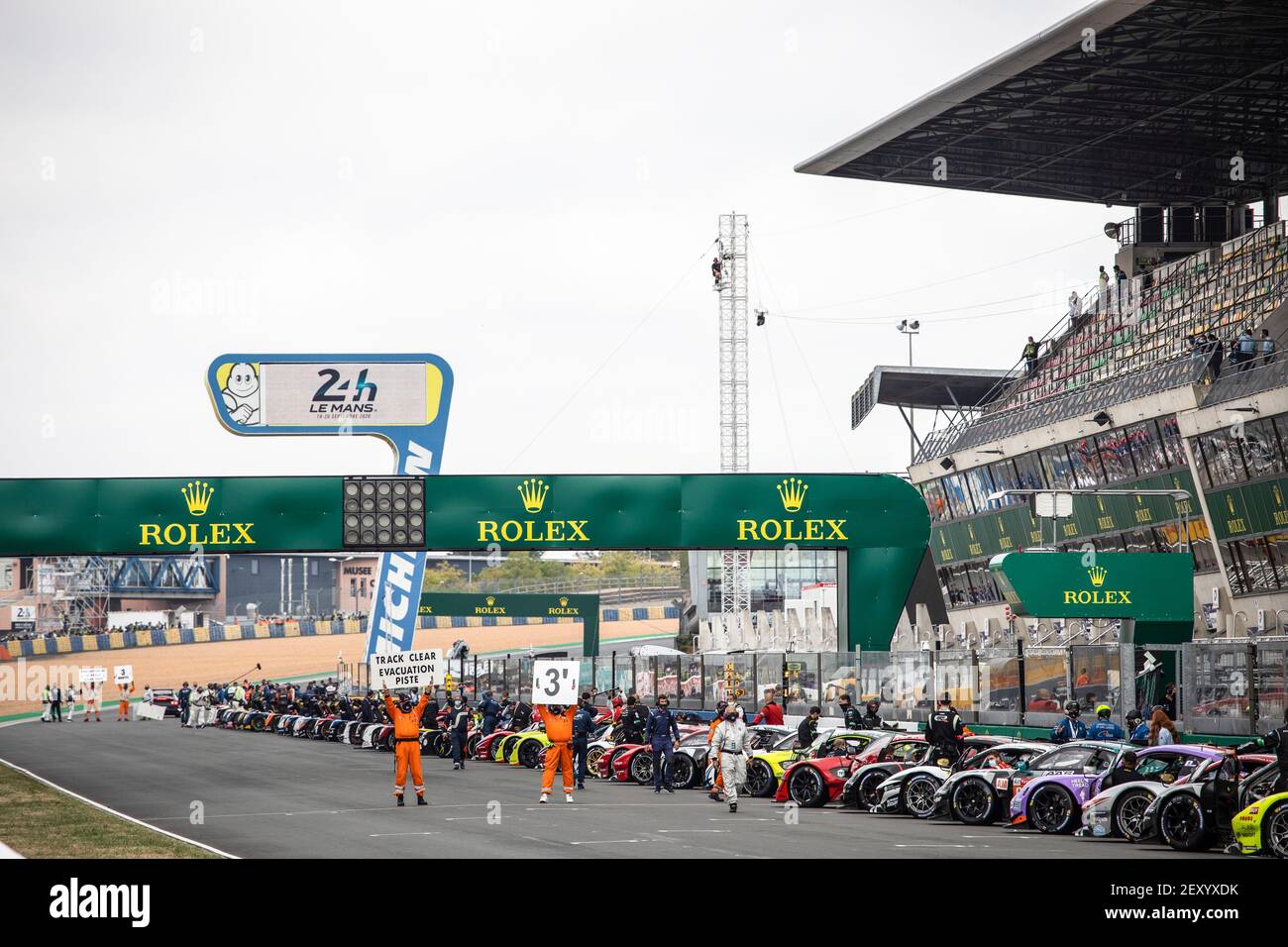 starting grid, grille de depart, during the 2020 24 Hours of Le Mans ...