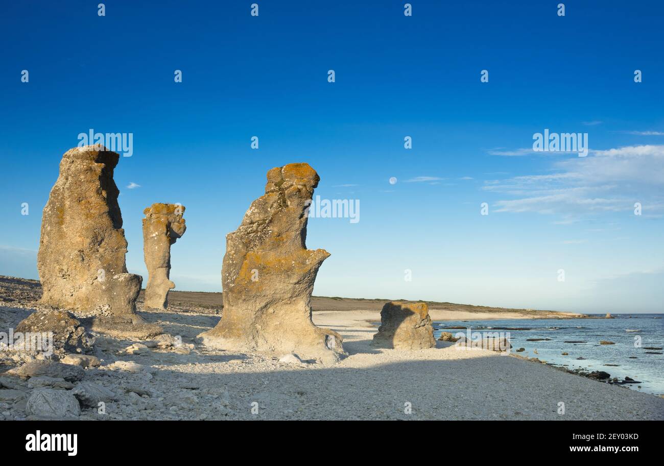 Stone rock erosion lime hi-res stock photography and images - Alamy