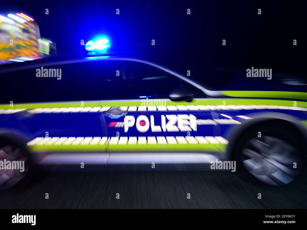 Police car with zoom effect hi-res stock photography and images - Alamy