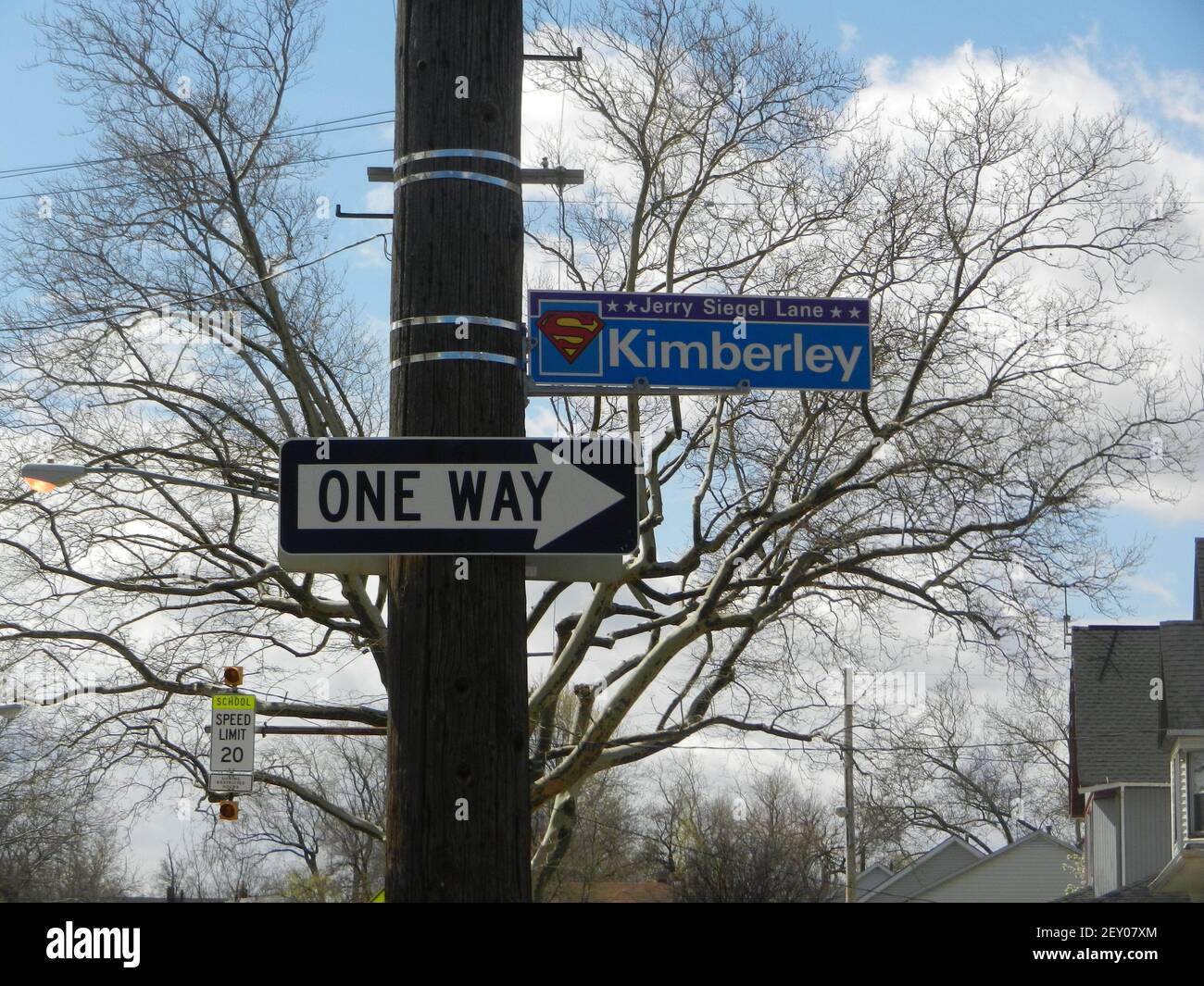 Cleveland posts signs near the boyhood home of Superman creator Jerry ...