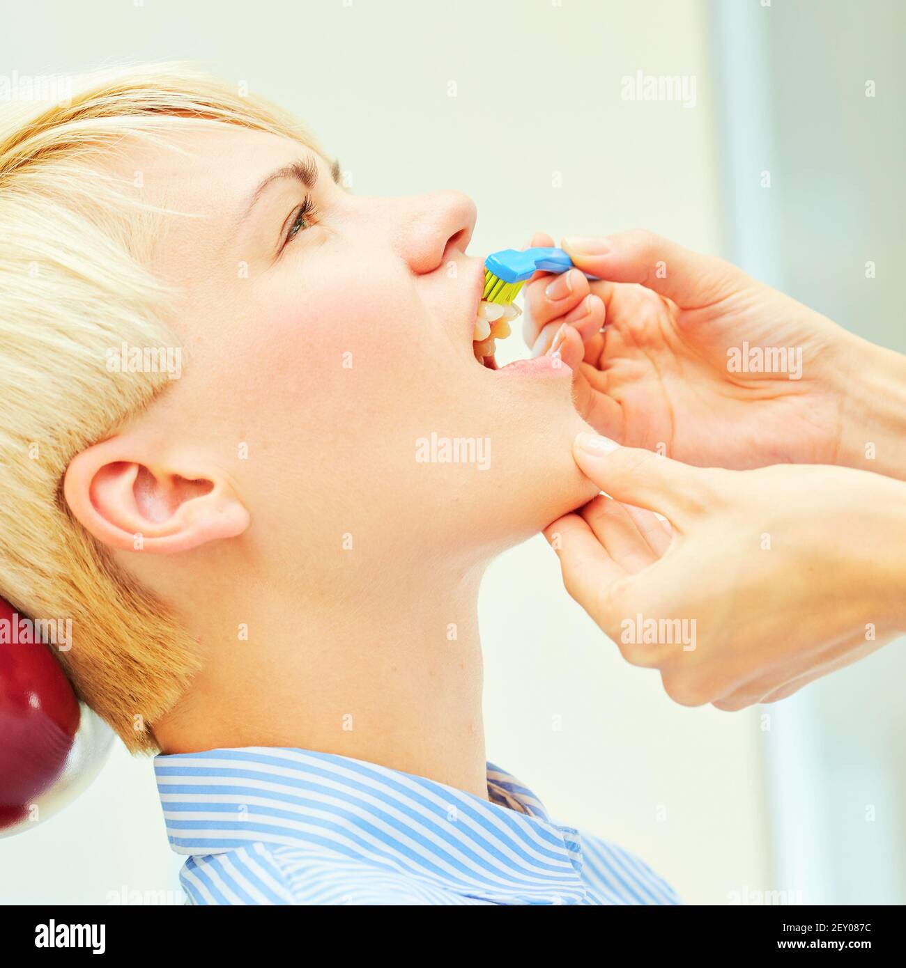 Tooth hygiene hi-res stock photography and images - Alamy