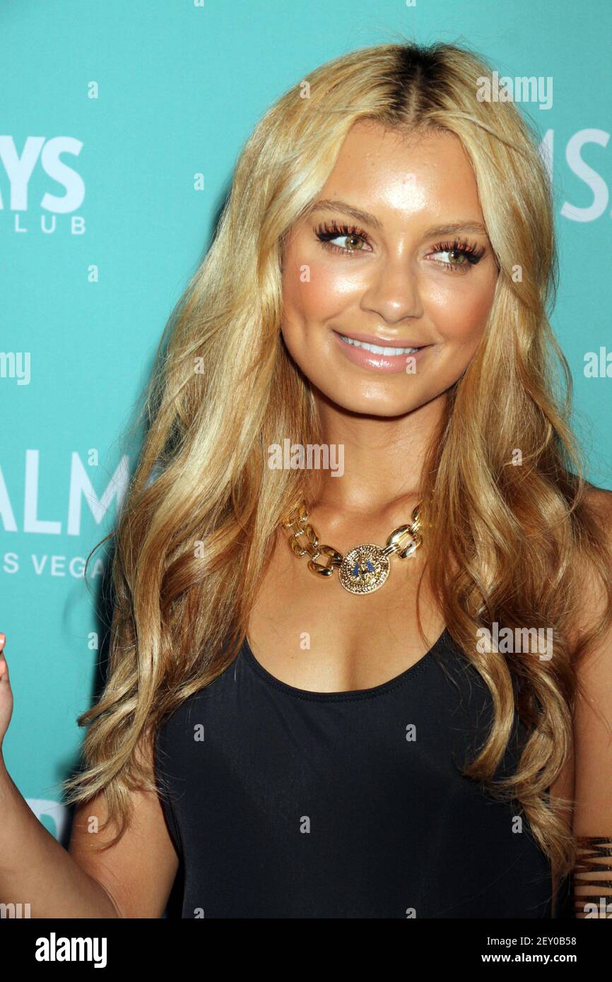 Havana Brown Singer HAVANA BROWN DJs And Performs At Palms Pool ...