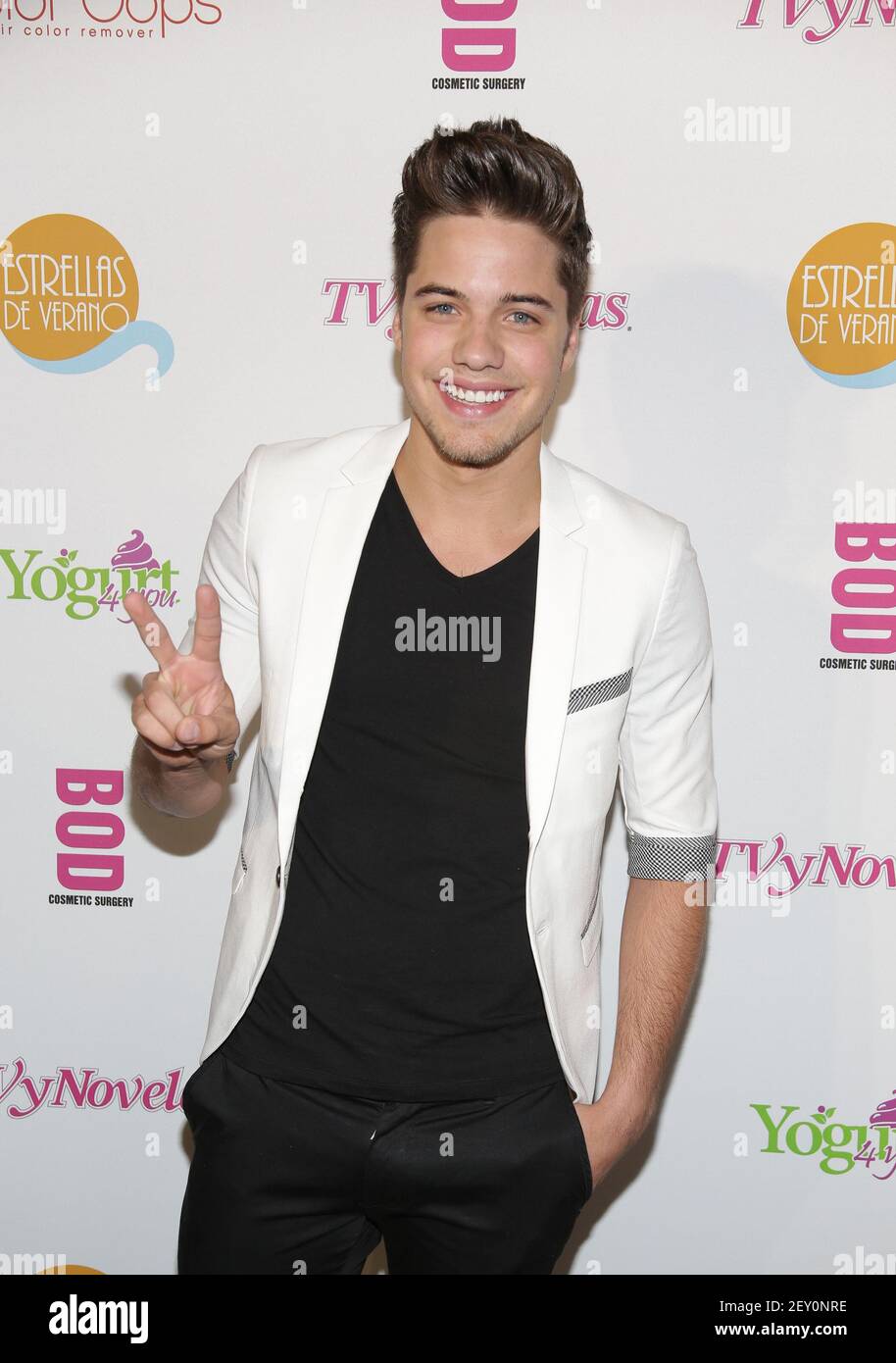 William Valdes attends the white carpet at "The Stars of the Summer ...