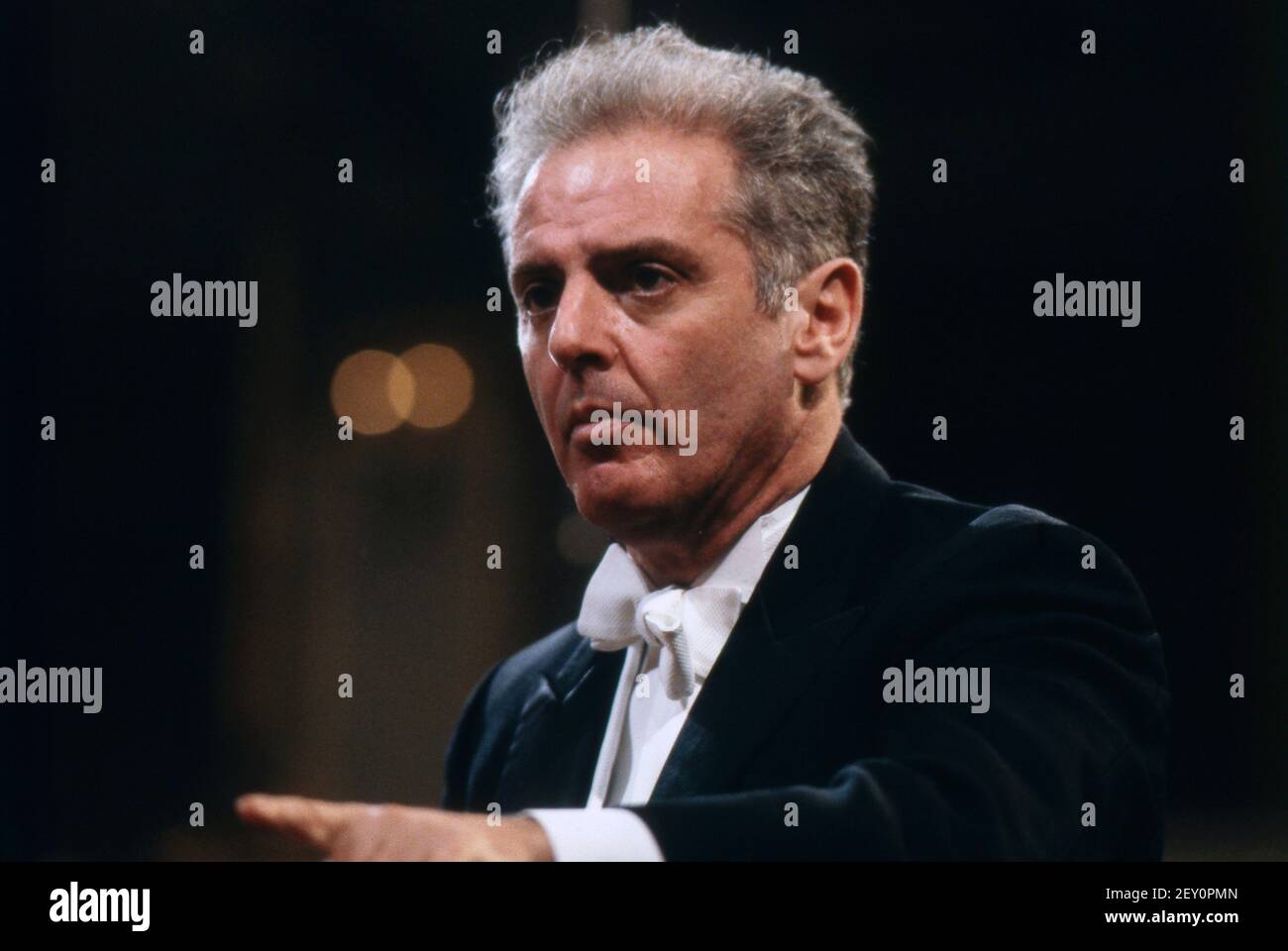 Daniel barenboim piano hi-res stock photography and images - Alamy