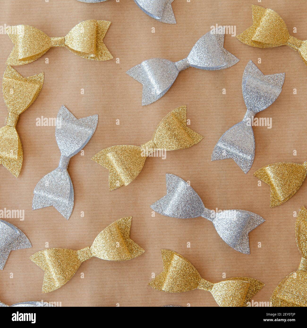 Wrapping paper bows Stock Photo - Alamy
