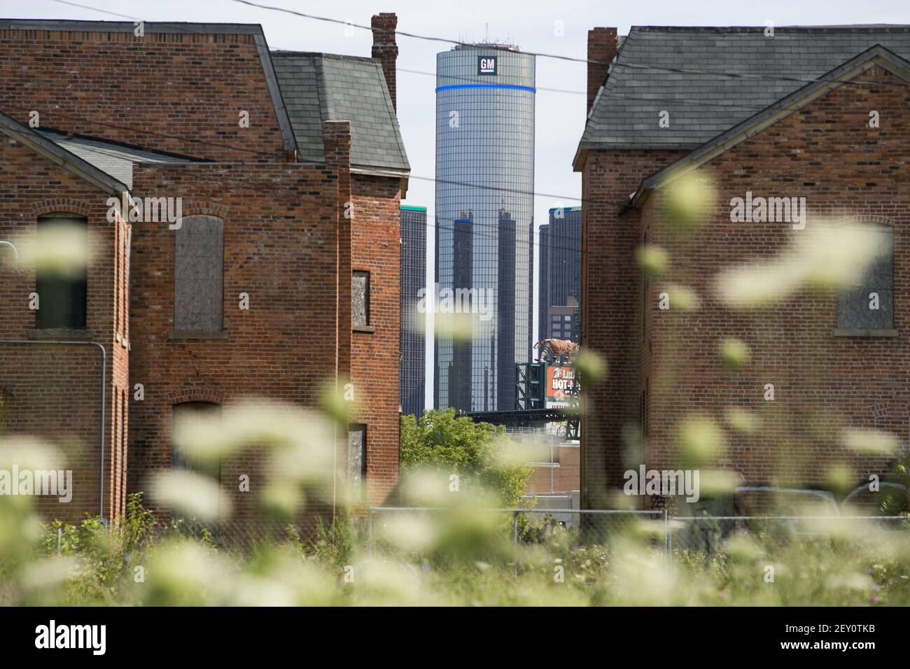 The headquarters of the General Motors Company (GM) at the Renaissance ...