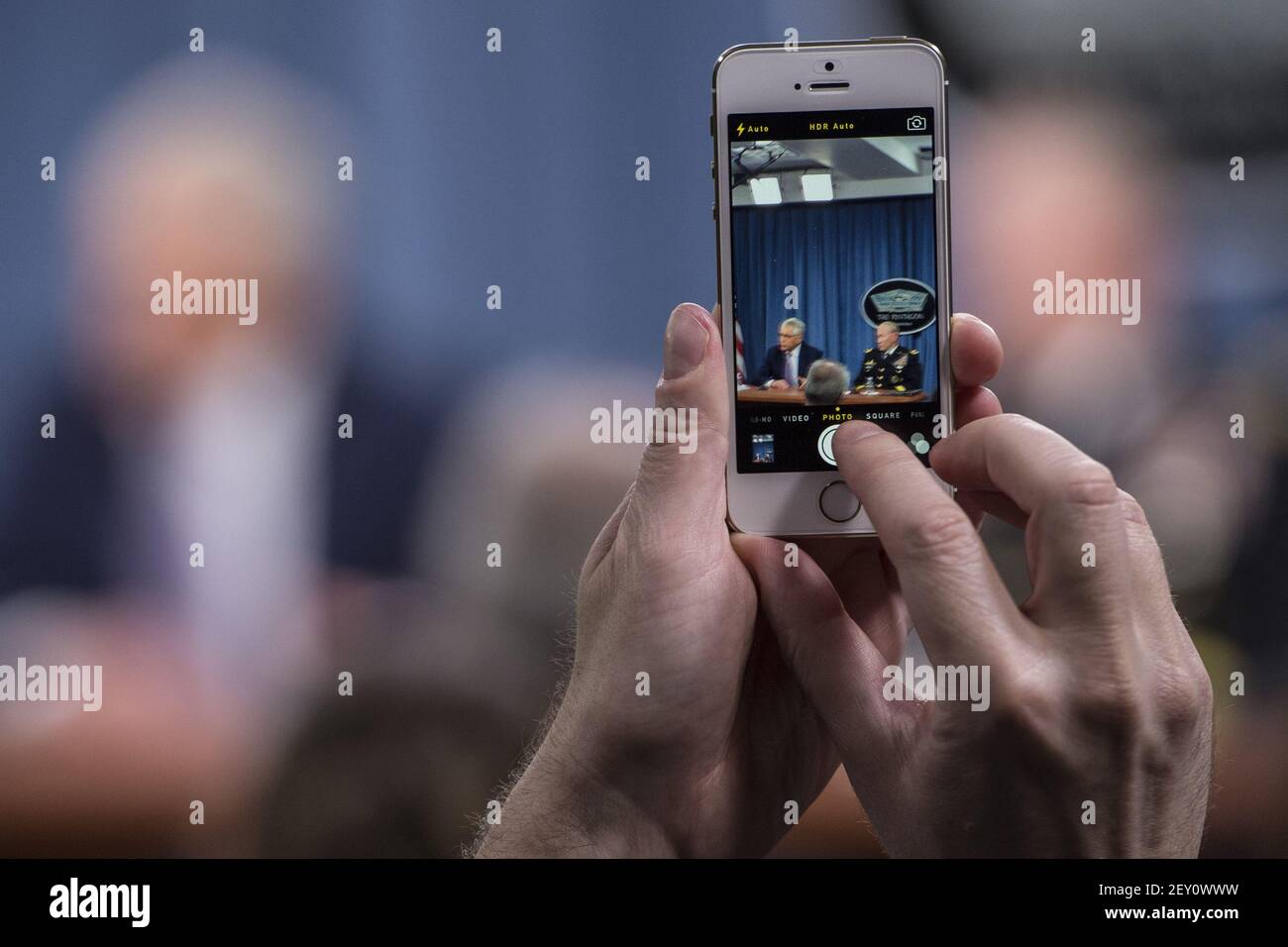 Secretary of Defense Chuck Hagel and Chairman of the Joint Chiefs of ...