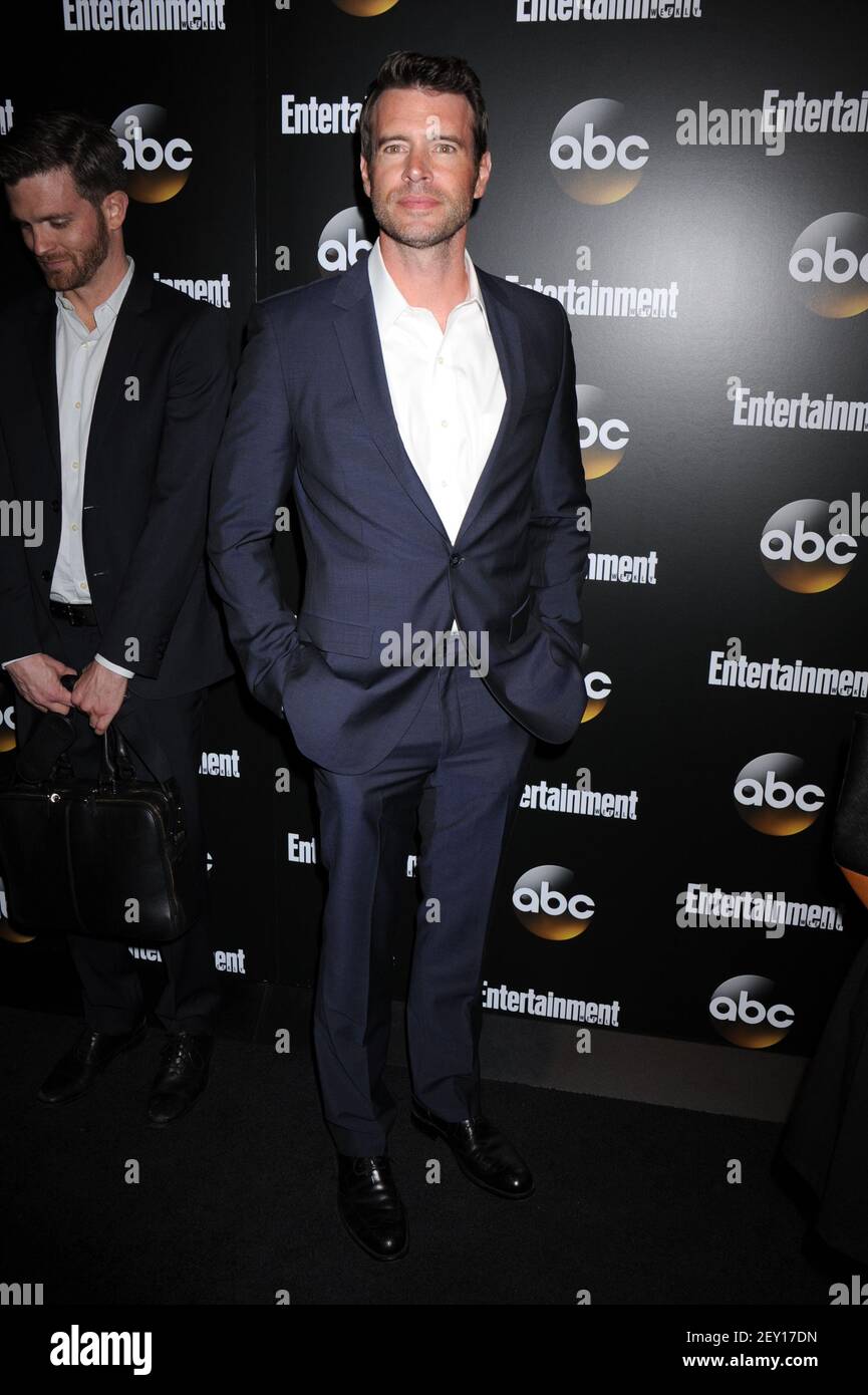 Scott Foley attends the Entertainment Weekly and ABC Upfront VIP Party ...