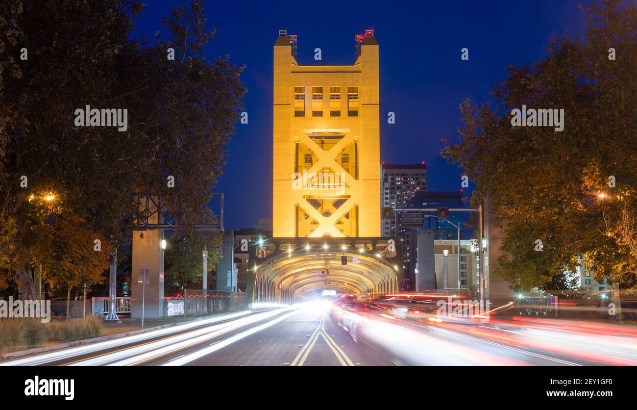 Tower Bridge Sacramento River Capital City California Downtown Skyline ...