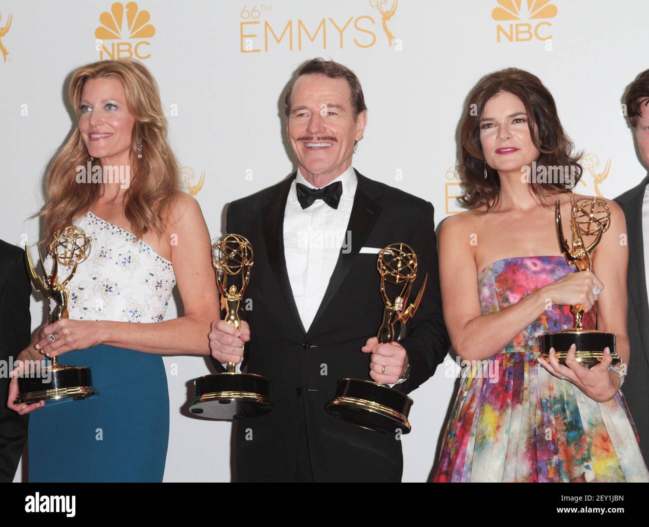 The Cast of Breaking Bad in the Press Room as 'Breaking Bad' Wins Best ...