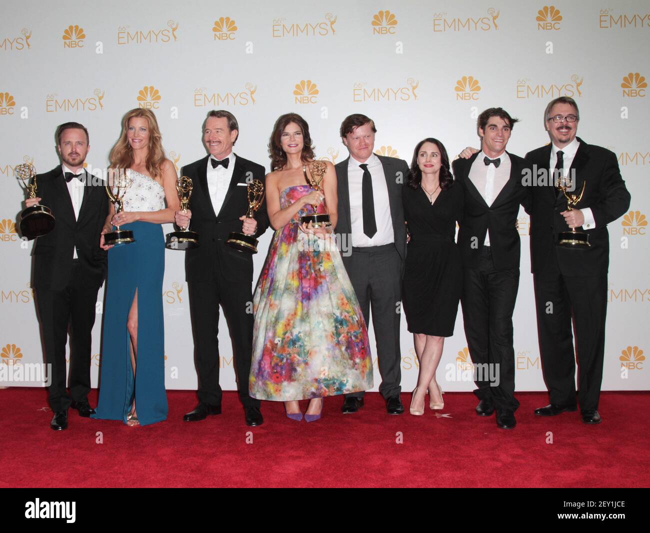 The Cast of Breaking Bad in the Press Room as 'Breaking Bad' Wins Best ...