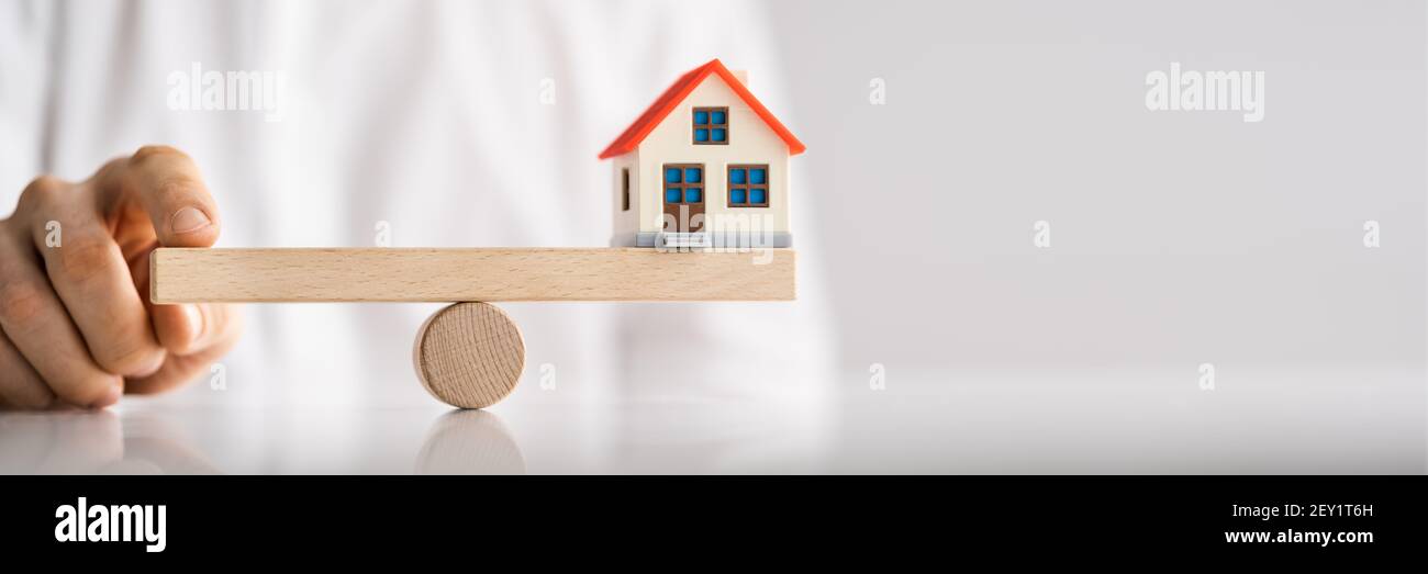 Equilibrium price hi-res stock photography and images - Alamy