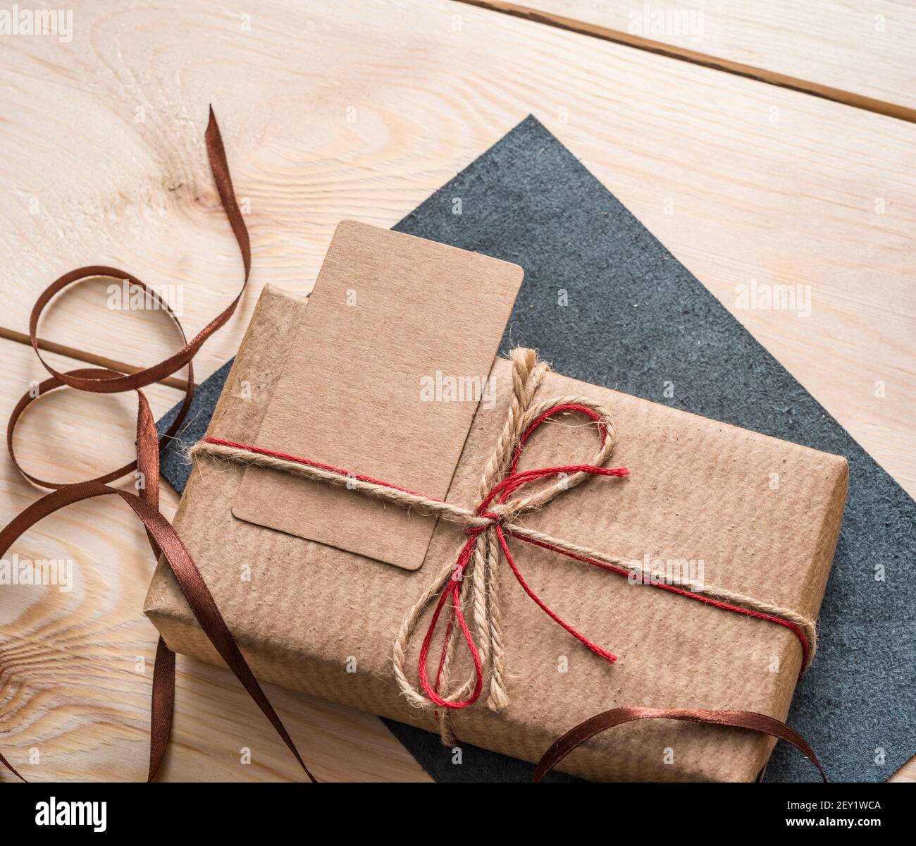 Blank card gift box hi-res stock photography and images - Alamy