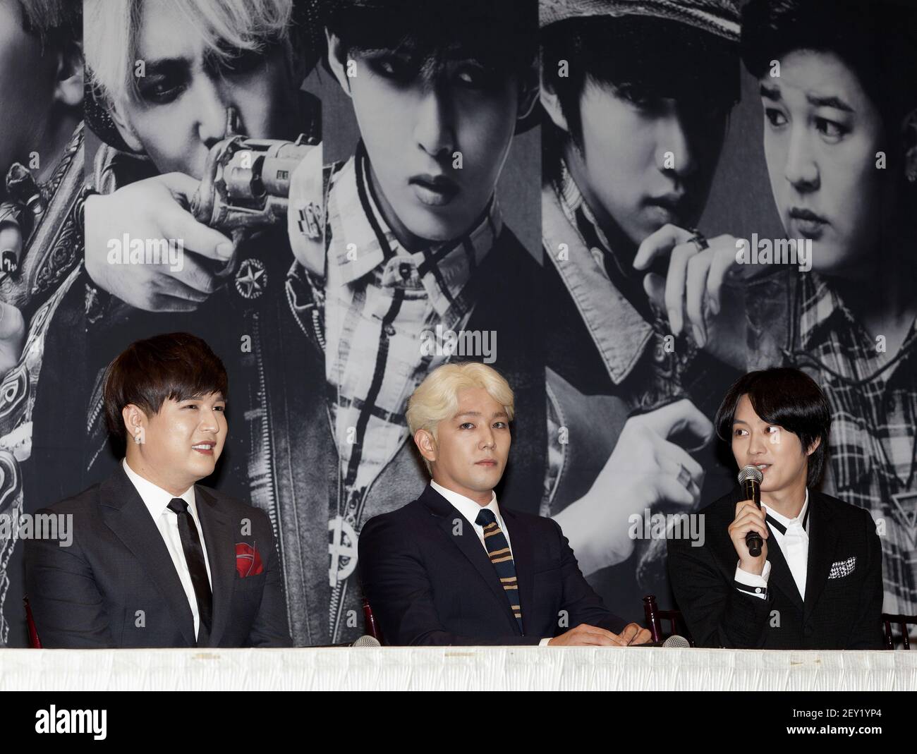 28 August 2014 - Seoul, South Korea : (L to R) South korean Sindong ...