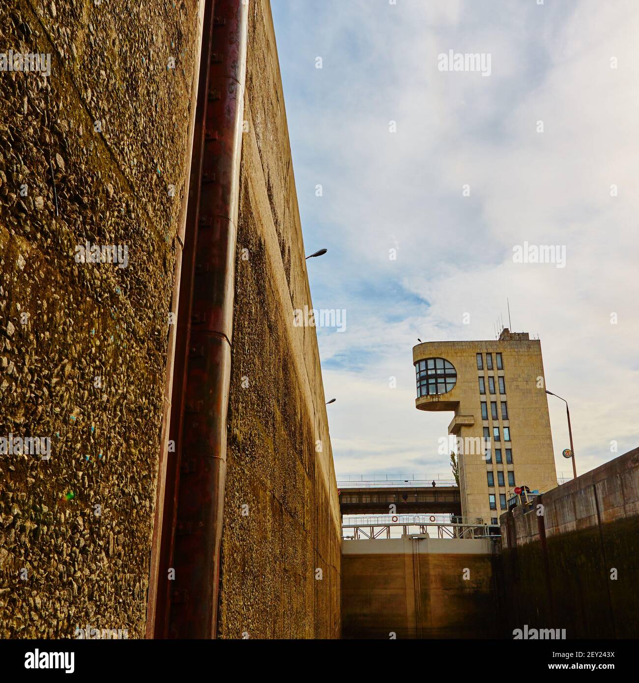 Navigable river canal hi-res stock photography and images - Alamy